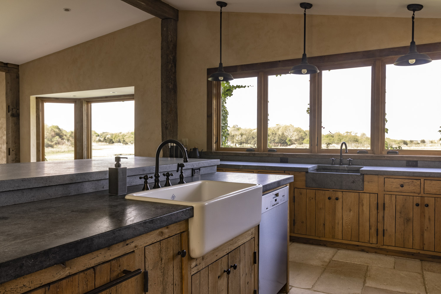 Ronald Webb Builder - home builder in the Hamptons in New York